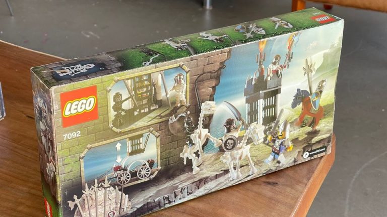 LEGO Castle Fantasy Era – Skeletons’ Prison Carriage 7092 – The Brick ...